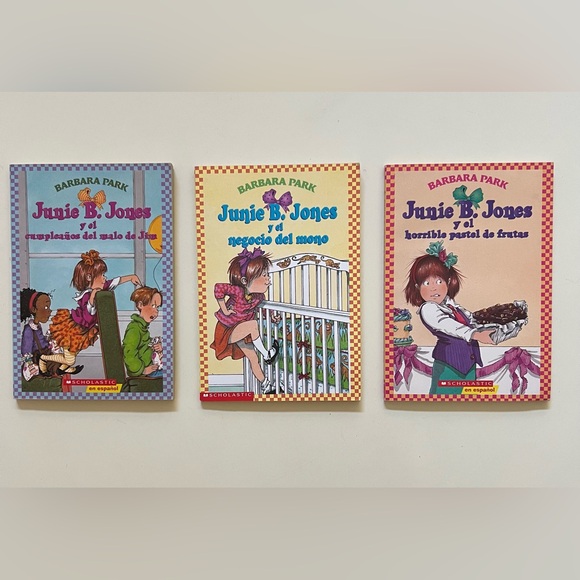 Scholastic | Other | Scholastic Junie B Jones Written In Spanish | Poshmark